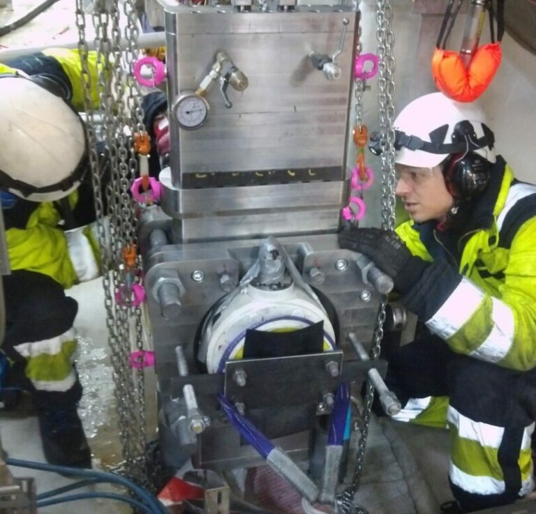 Izomax | 4 AOGV Isolations on North Sea Platform - Izomax