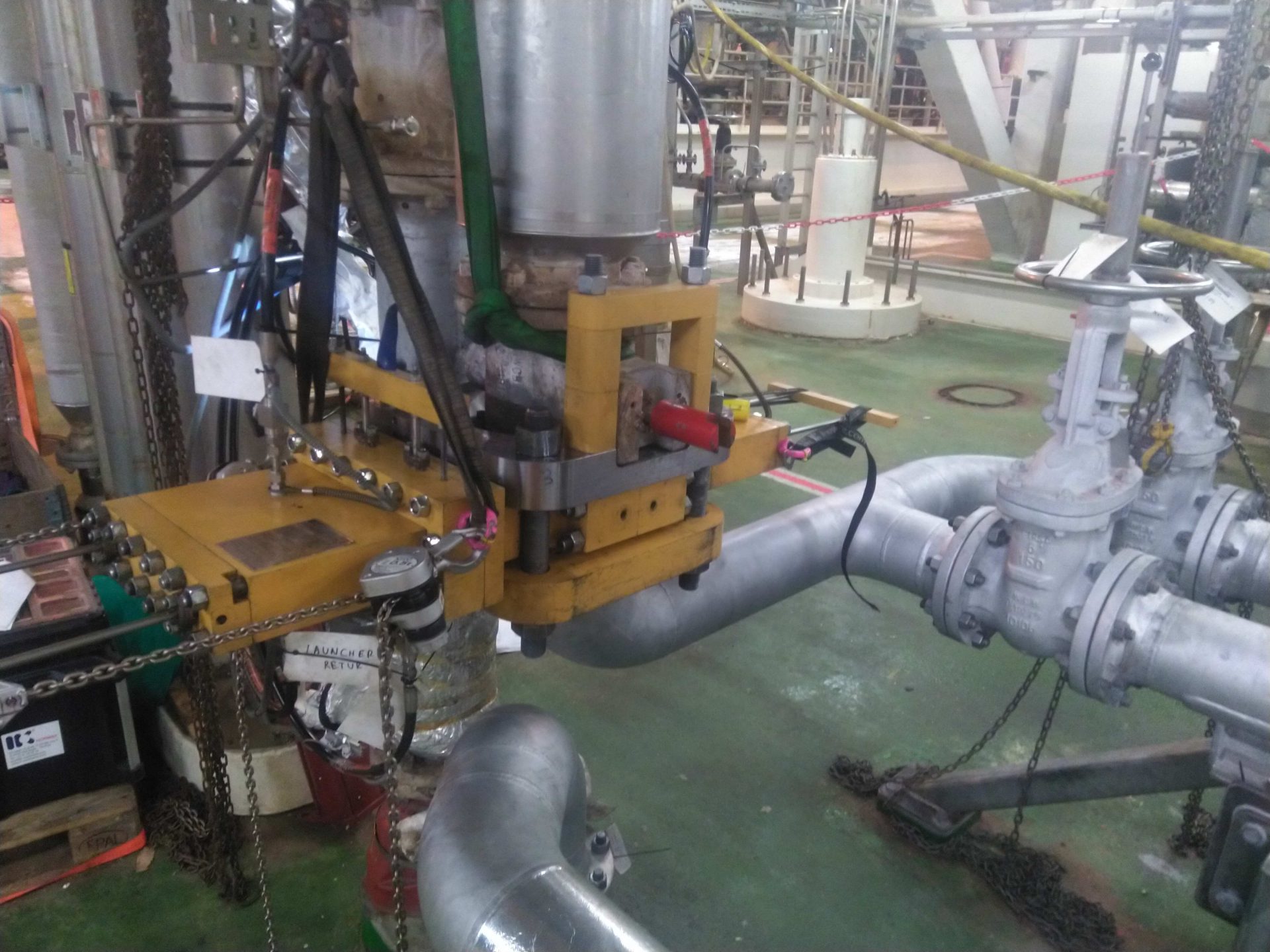 Izomax | AOGV Facilitates Tie-in and Valve Replacement - Izomax